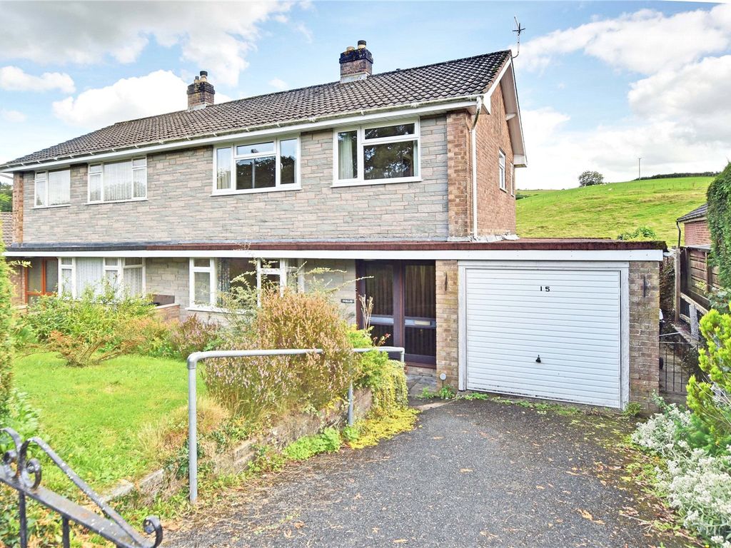 3 Bed Semi Detached House For Sale In Lakeside Avenue Llandrindod