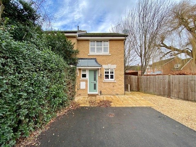 2 bed end terrace house to rent in Riley Close, Aylesbury HP20, £1,350 ...