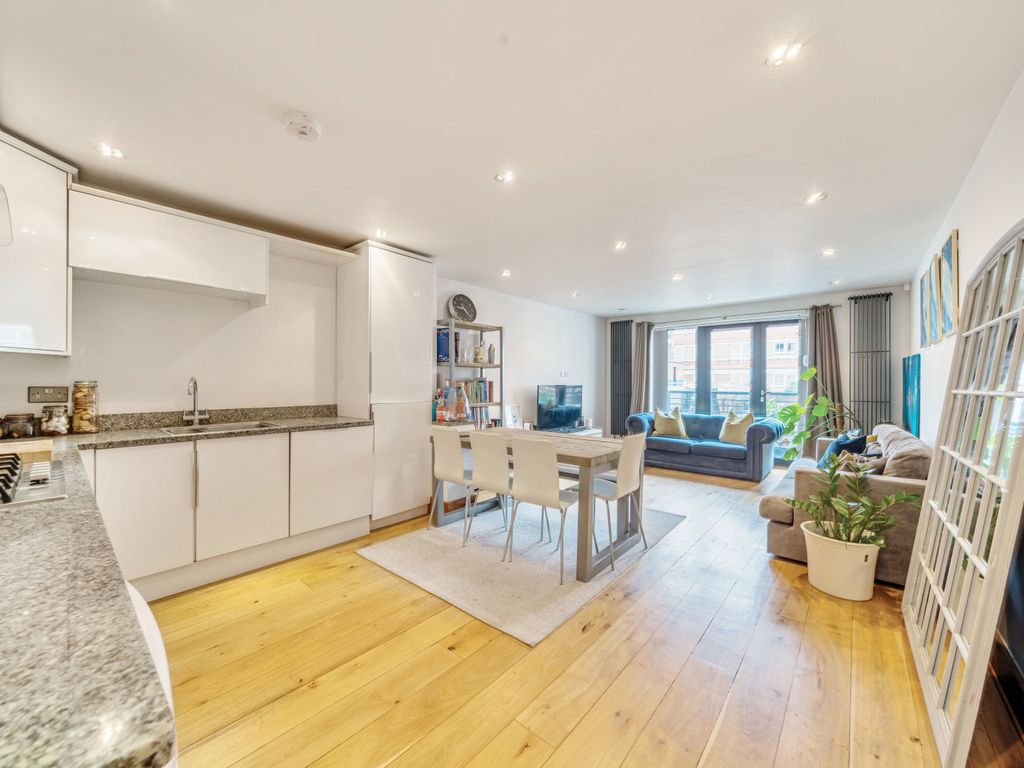 1 bed flat for sale in Decima Street, London SE1 - Zoopla