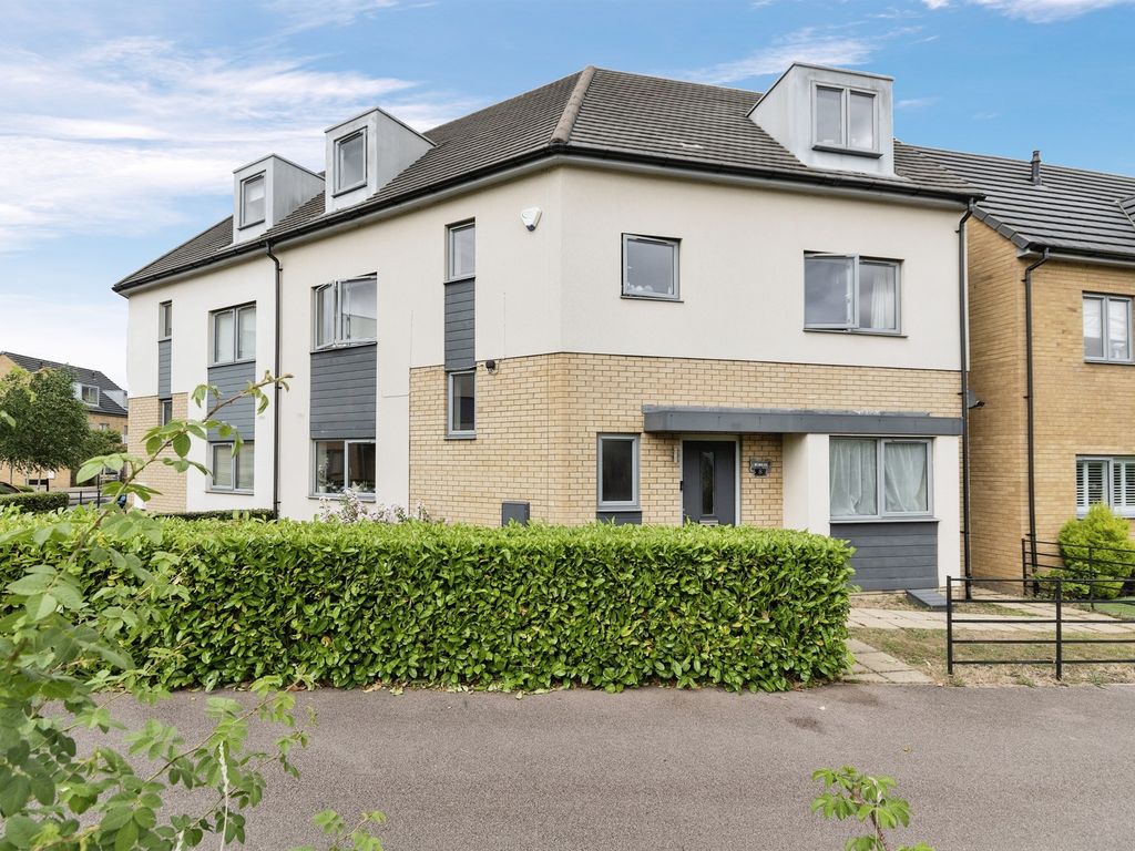 5 bed semi-detached house for sale in Birdwing Walk, Stevenage SG1 - Zoopla