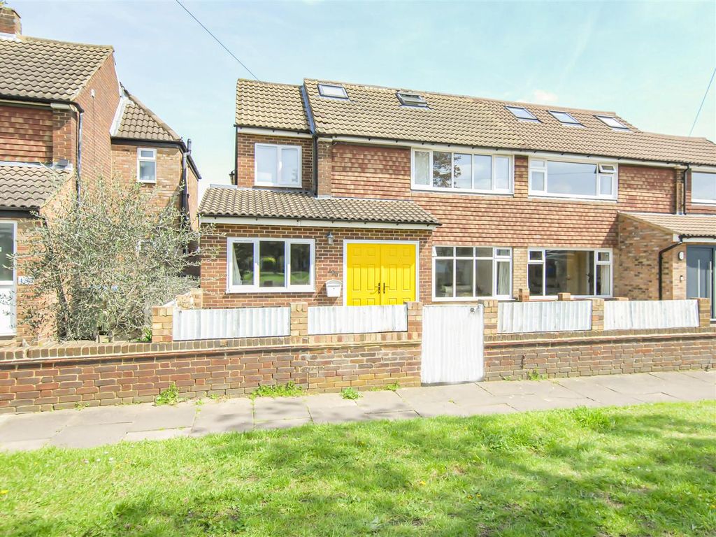 5 Bed Semi Detached House For Sale In Chertsey Road Twickenham Tw2 £