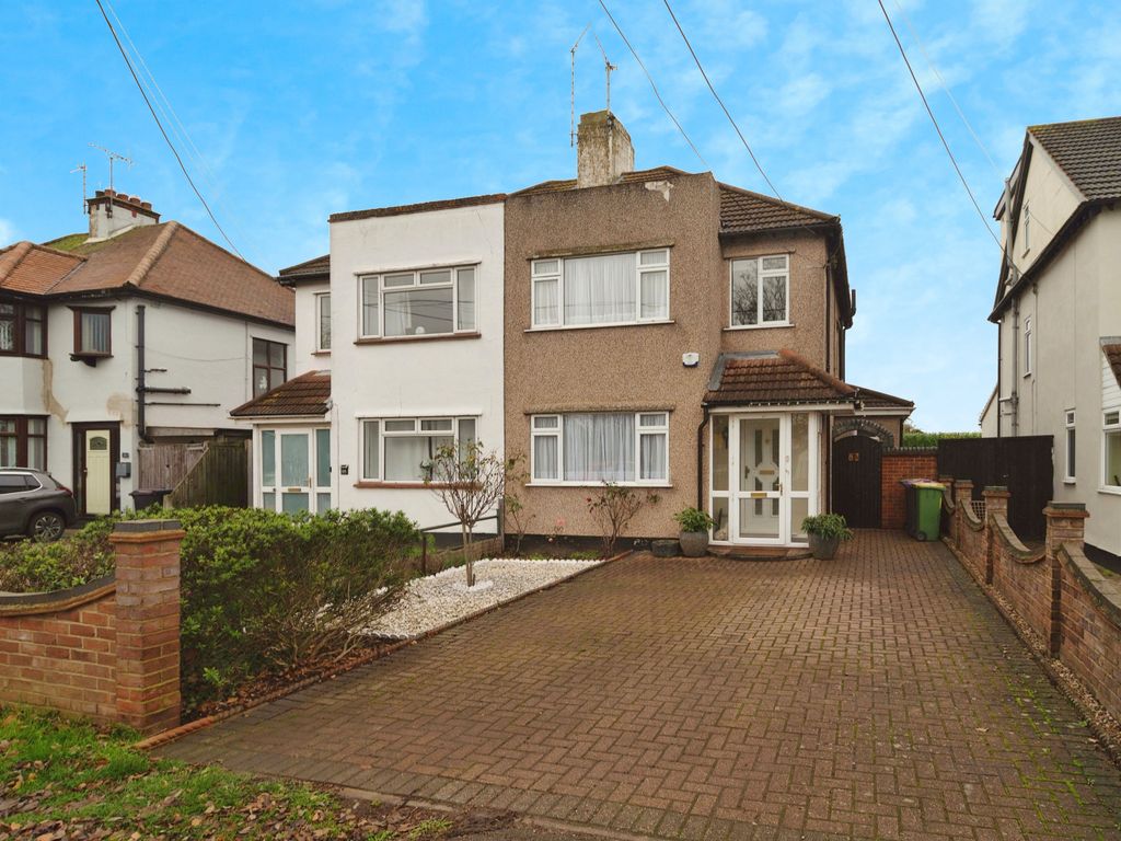 3 Bed Semi Detached House For Sale In Ashingdon Road Rochford Essex
