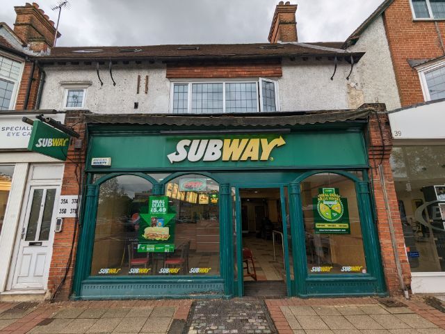Retail premises to let in Old Woking Road, West Byfleet KT14 - Zoopla