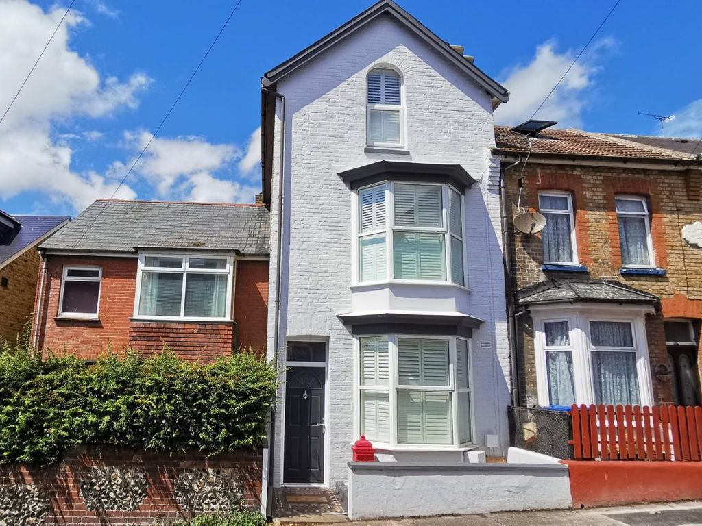 3 bed terraced house for sale in Avenue Road, Ramsgate CT11 - Zoopla