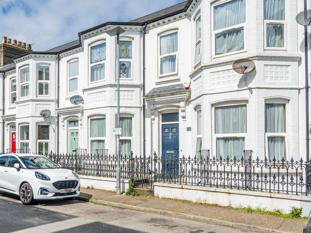 4 bed terraced house for sale in Paget Road, Great Yarmouth NR30, £ ...