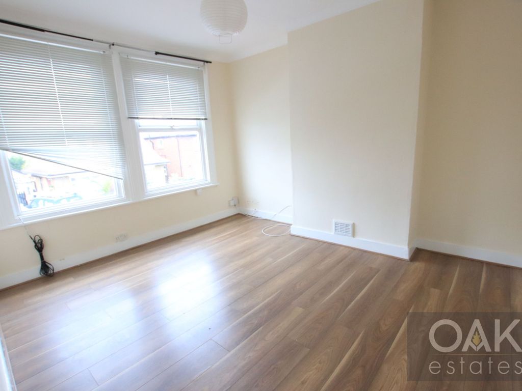 1 bed flat to rent in George Road, London E4, £1,300 pcm - Zoopla