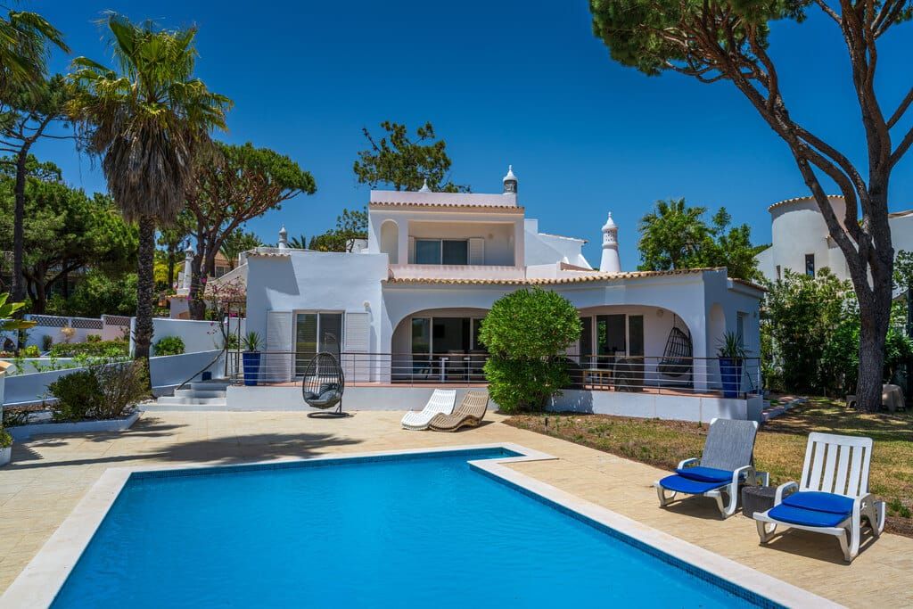 Vale Do Garrão, Vale De Lobo, 8135-024 Quarteira, Portugal, 4 bed villa ...
