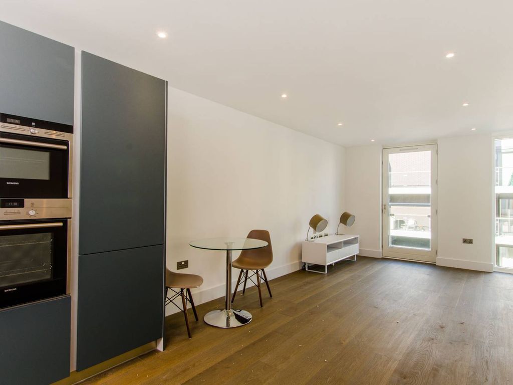 1 bed flat to rent in Hoxton, Wenlock Basin, London N1, £2,817 pcm - Zoopla