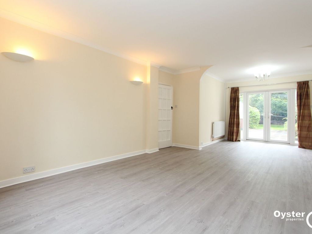 4 Bed Semi Detached House To Rent In East Towers Pinner Ha5 £2 800