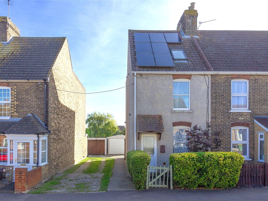 3 Bed End Terrace House For Sale In Oak Road Sittingbourne Kent Me10