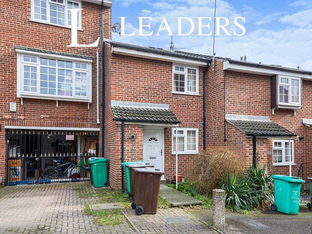 2 bed terraced house to rent in Clinton Court, Nottingham NG1 - Zoopla