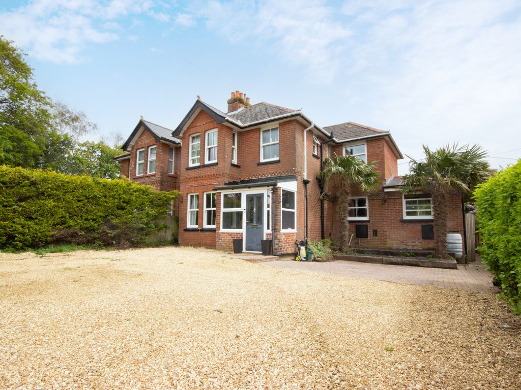 4 bed semi-detached house for sale in Alverstone Road, Apse Heath ...