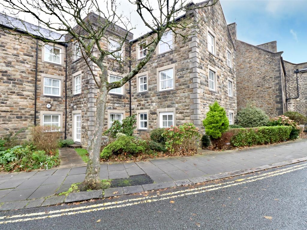 1 bed flat for sale in High Street, Lancaster LA1, £135,000 - Zoopla
