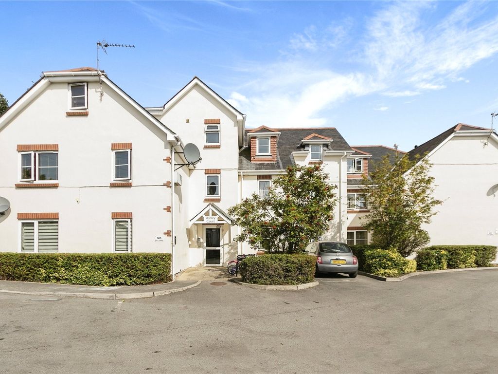1 bed flat for sale in Ashley Road, Poole BH14, £140,000 - Zoopla