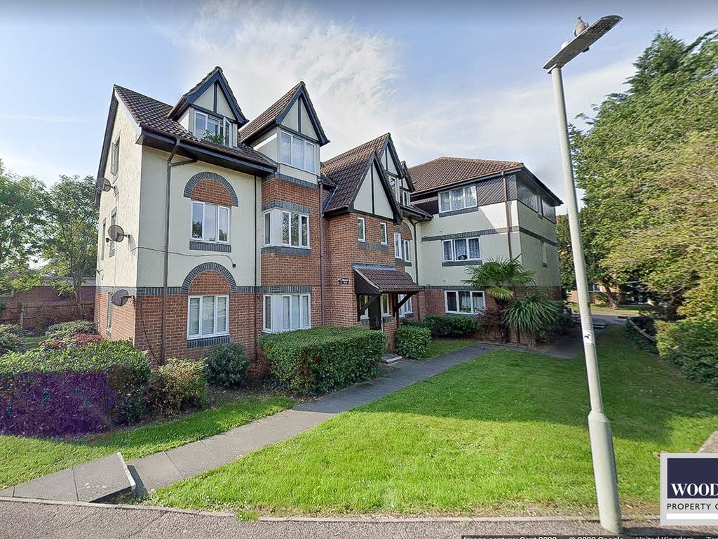 1 bed flat for sale in Friends Avenue, Cheshunt EN8, £210,000 - Zoopla