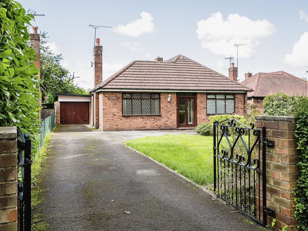 2 bed detached bungalow for sale in Rowton Bridge Road, Christleton ...