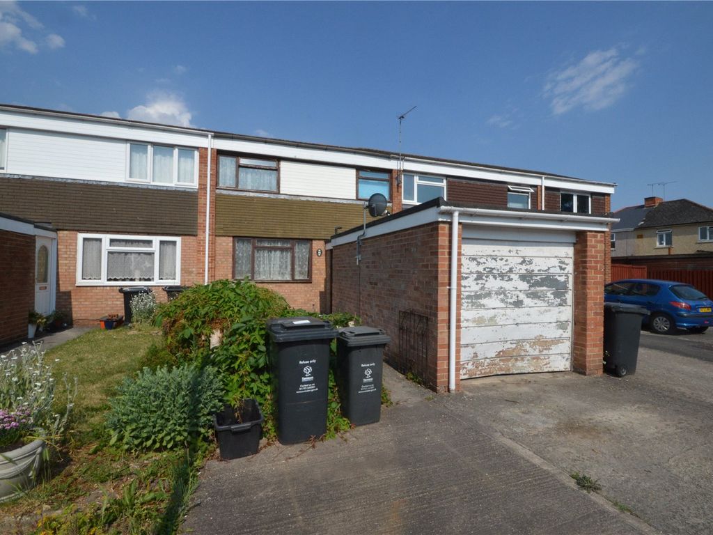 3 Bed Terraced House For Sale In Raybrook Crescent Rodbourne Swindon
