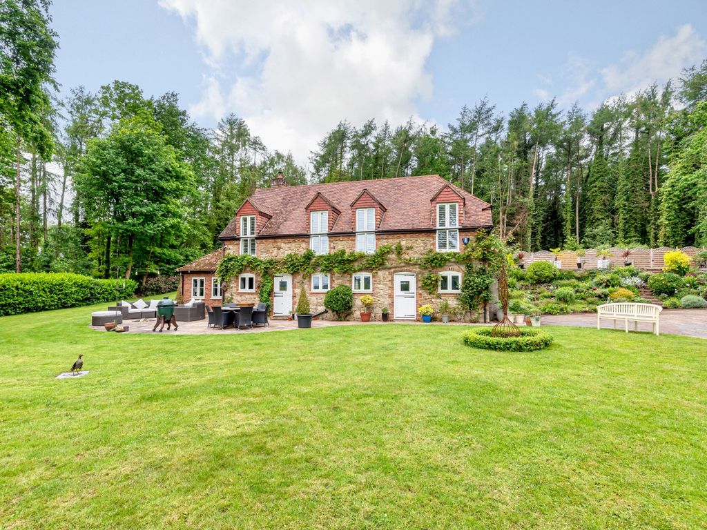 5 bed detached house for sale in Crowhurst Lane, Borough Green ...