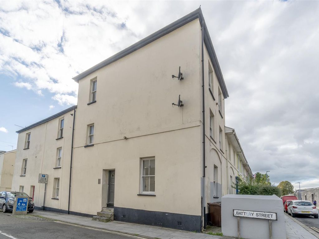 1 bed flat to rent in Clarence Place, Stonehouse, Plymouth PL1, £675 ...