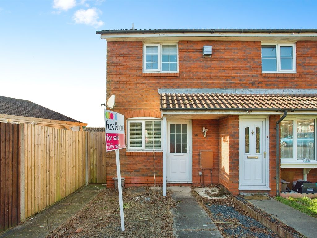 2 Bed End Terrace House For Sale In Devonshire Gardens Bursledon