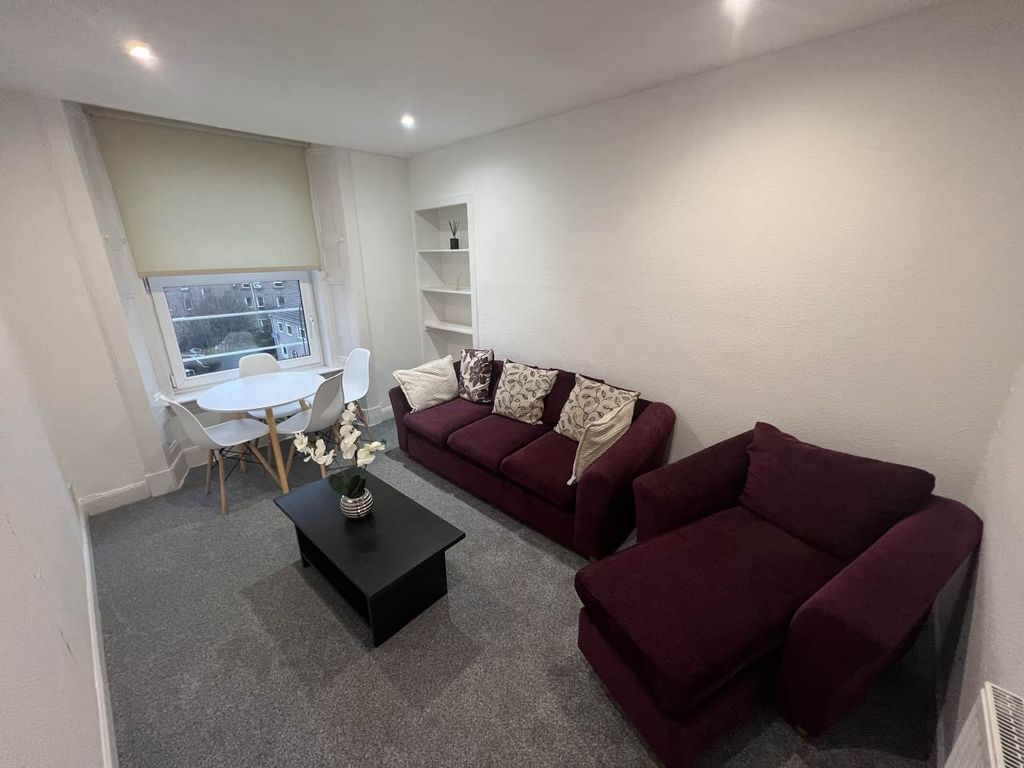 2 bed flat to rent in Morgan Street, Dundee DD4 - Zoopla