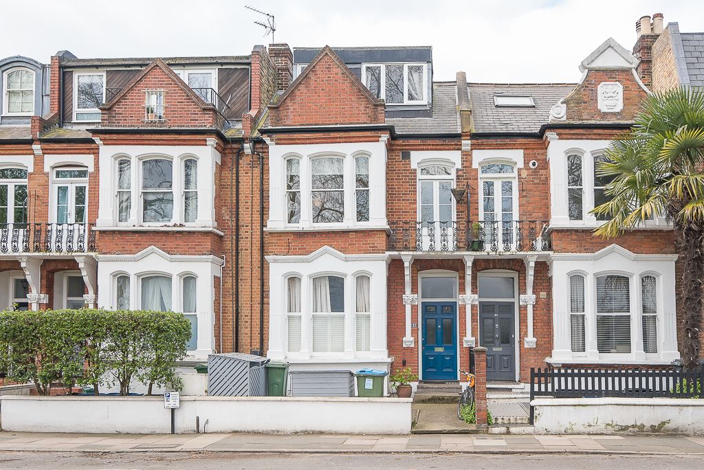 2 bed flat for sale in Rocks Lane, London SW13 - Zoopla