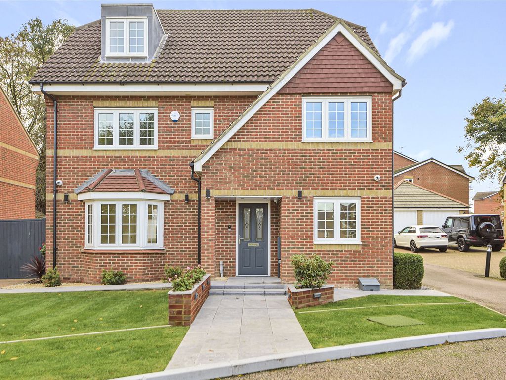 5 bed detached house for sale in Wellsfield, Bushey, Hertfordshire WD23 ...