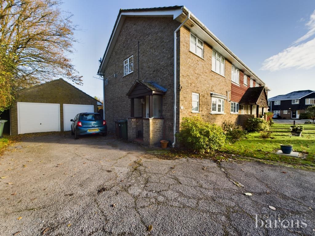 3 bed end terrace house for sale in Chineham, Basingstoke RG24 - Zoopla