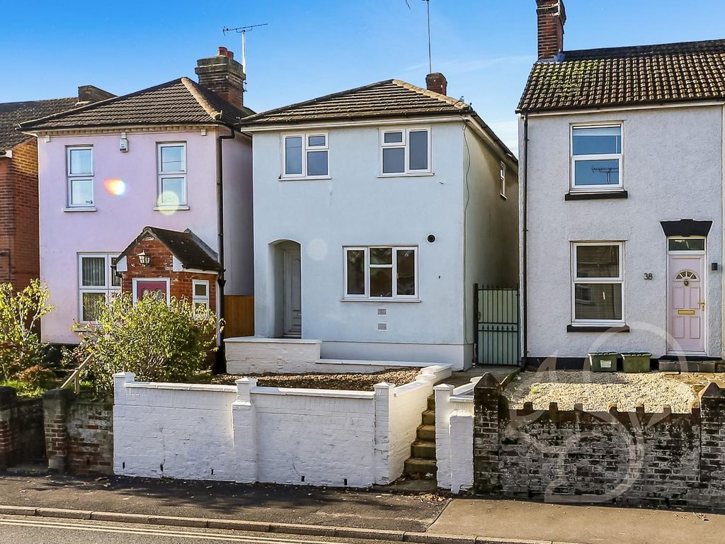 2 Bed Detached House To Rent In Bergholt Road Colchester Co4 £1 350