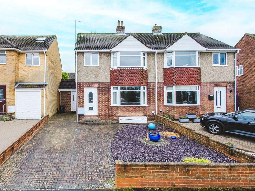 3 Bed Semi Detached House For Sale In Eastville Road Swindon Sn25 £