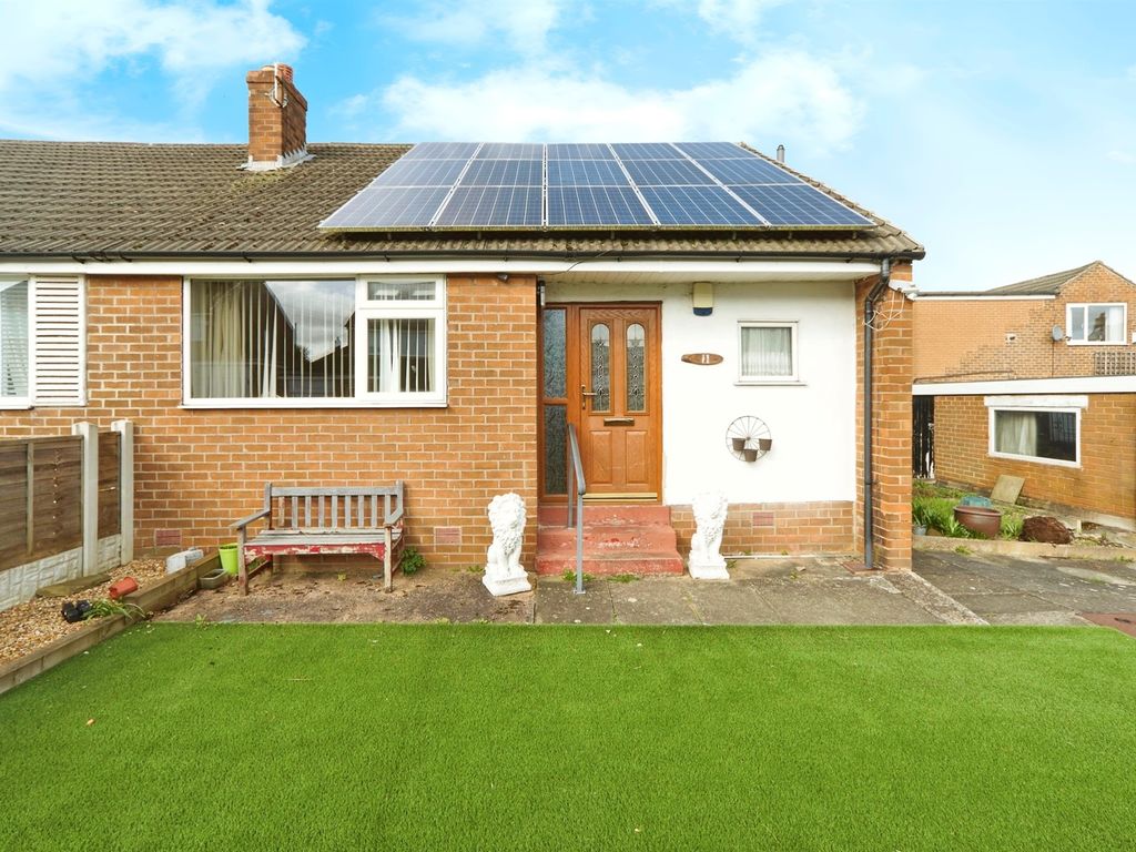 2 Bed Semi Detached Bungalow For Sale In Kent Crescent Pudsey Ls28 £
