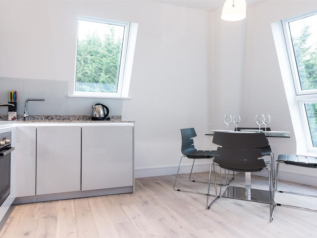 1 bed flat to rent in Ostro House, Finchley Road, Hampstead NW2 - Zoopla