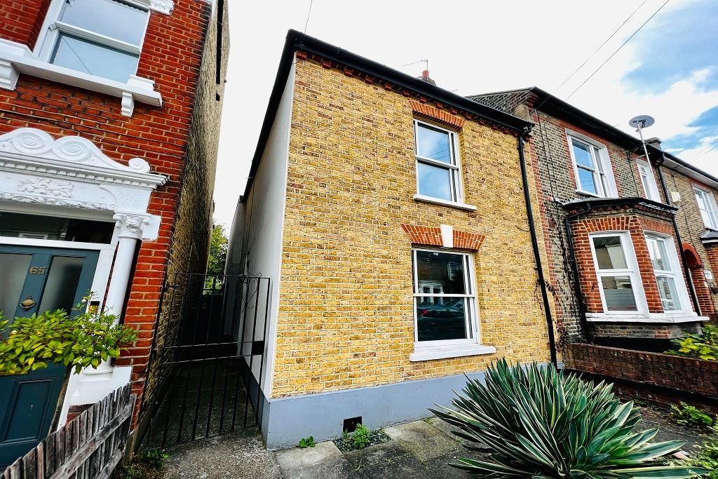 3 bed end terrace house to rent in Whitworth Road, Woolwich, London ...
