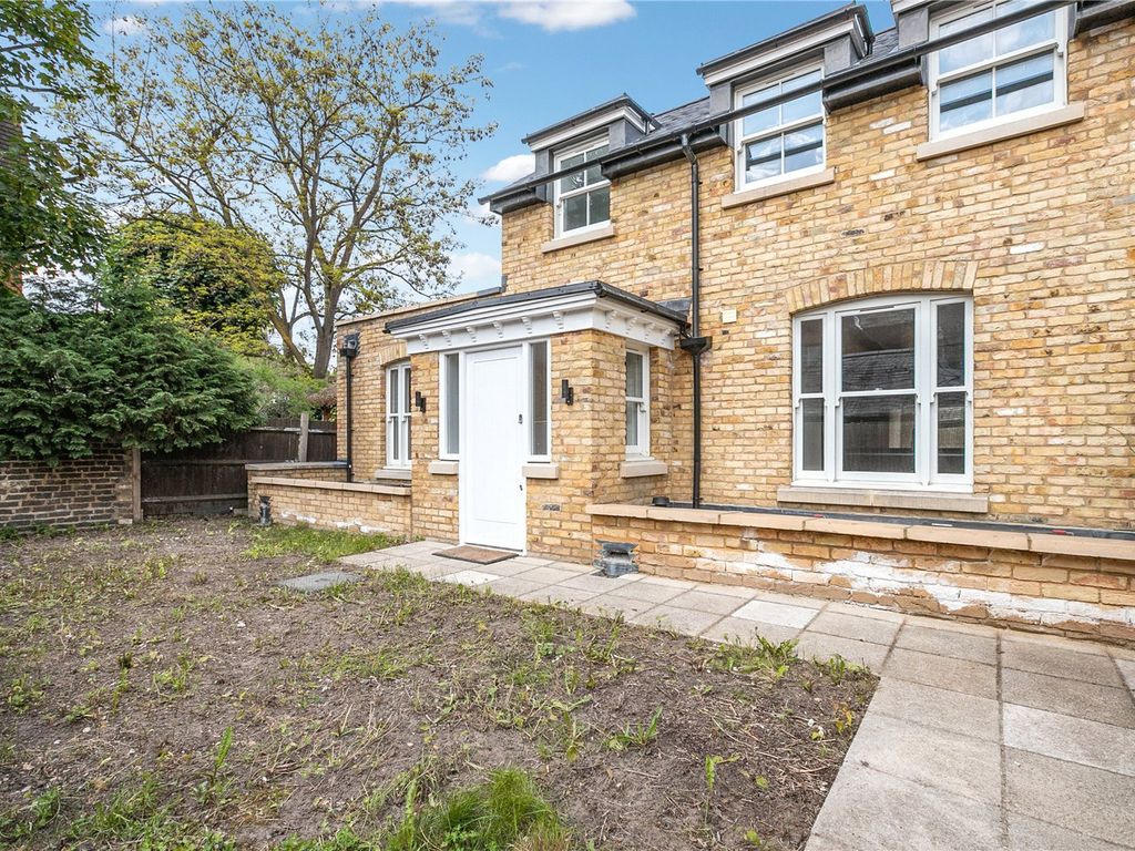 3 bed flat for sale in Park Lane, Richmond, Surrey TW9 - Zoopla