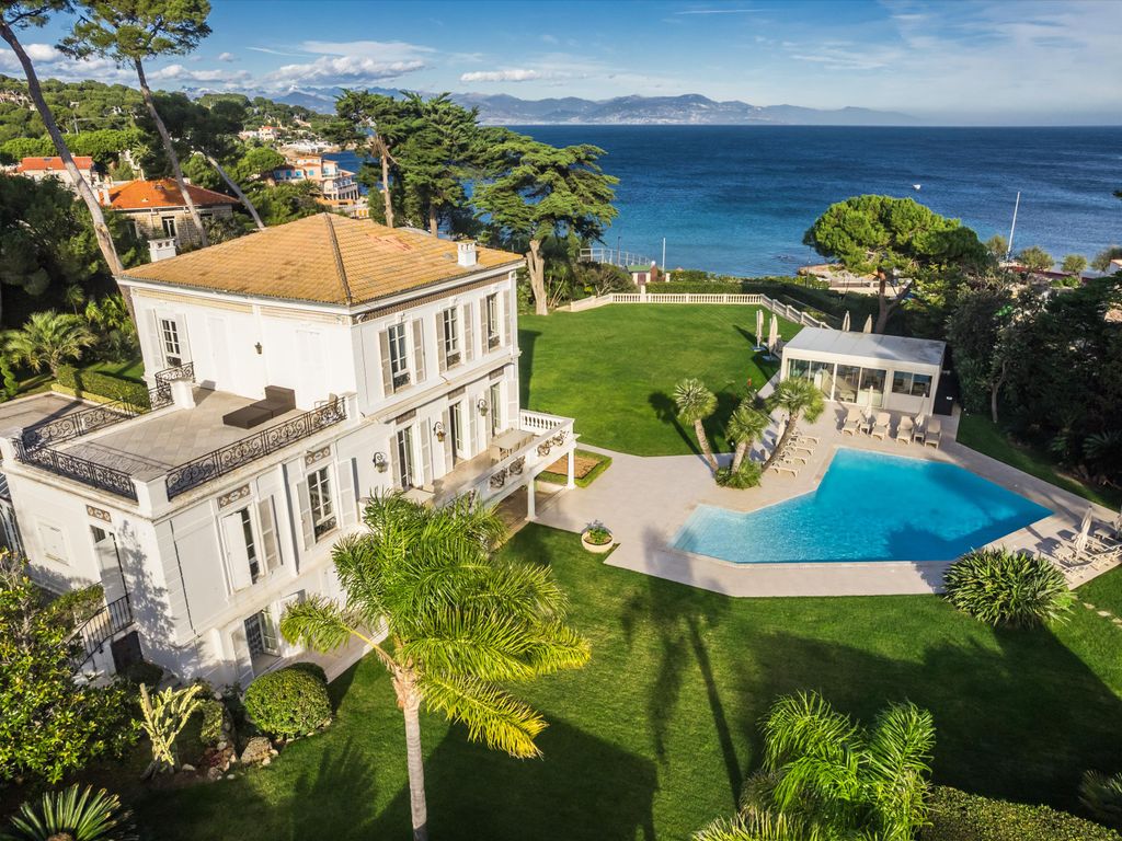 7 bed villa for sale in Antibes, Alpes-Maritimes, Provence-Alpes-Côte d ...
