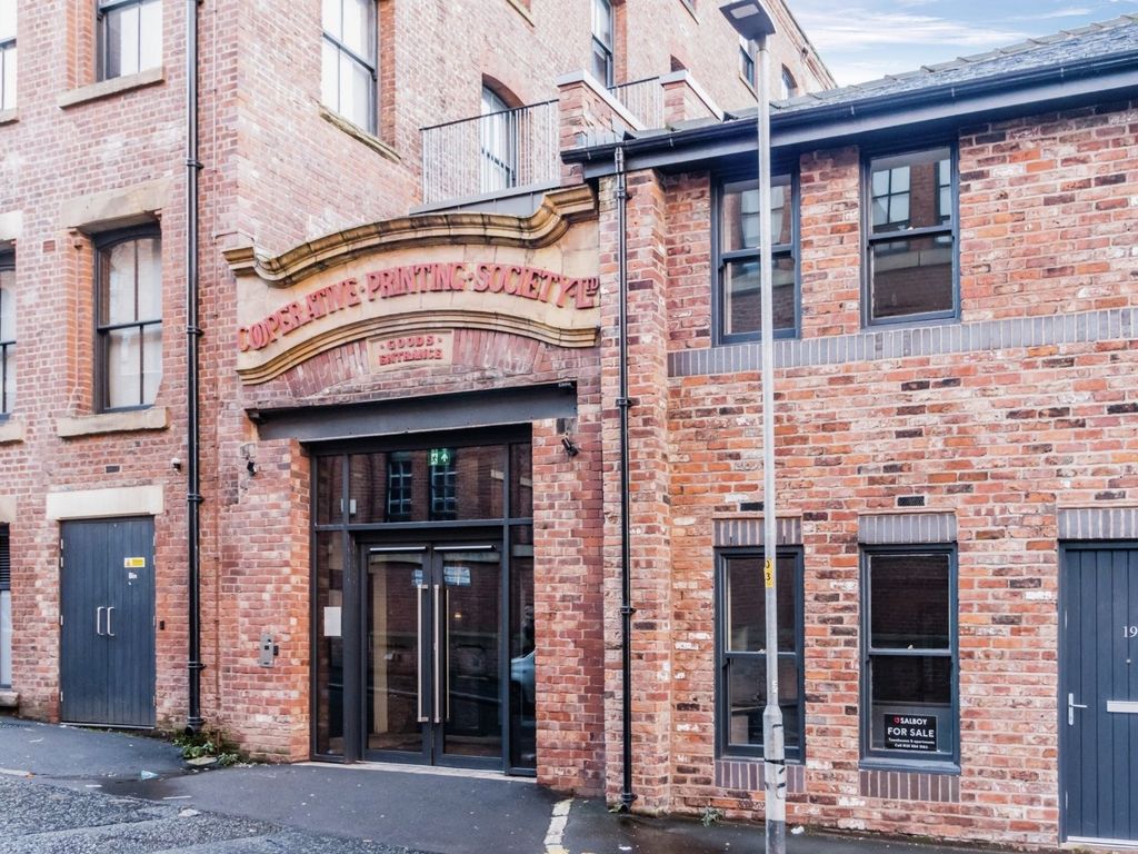 2 bed flat to rent in School Street, Manchester, Greater Manchester M4 ...
