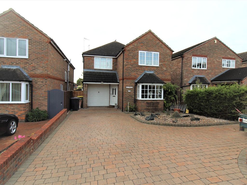 4 Bed Detached House For Sale In Alexandra Road Rochford Essex Ss4