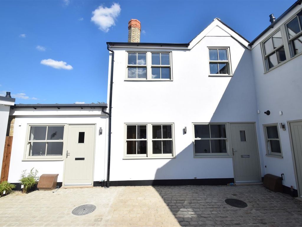 Studio for sale in Nascot Street, Watford WD17, £225,000 - Zoopla