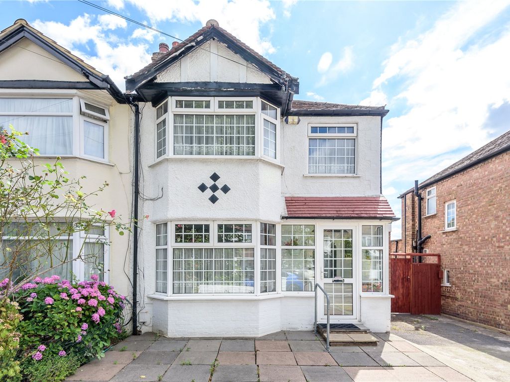 3 Bed Semi Detached House For Sale In Conway Crescent Perivale