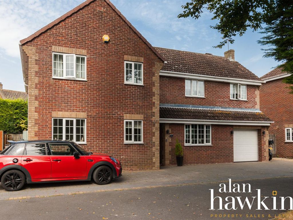 4 bed detached house for sale in Bradenstoke, Chippenham SN15, £550,000 ...