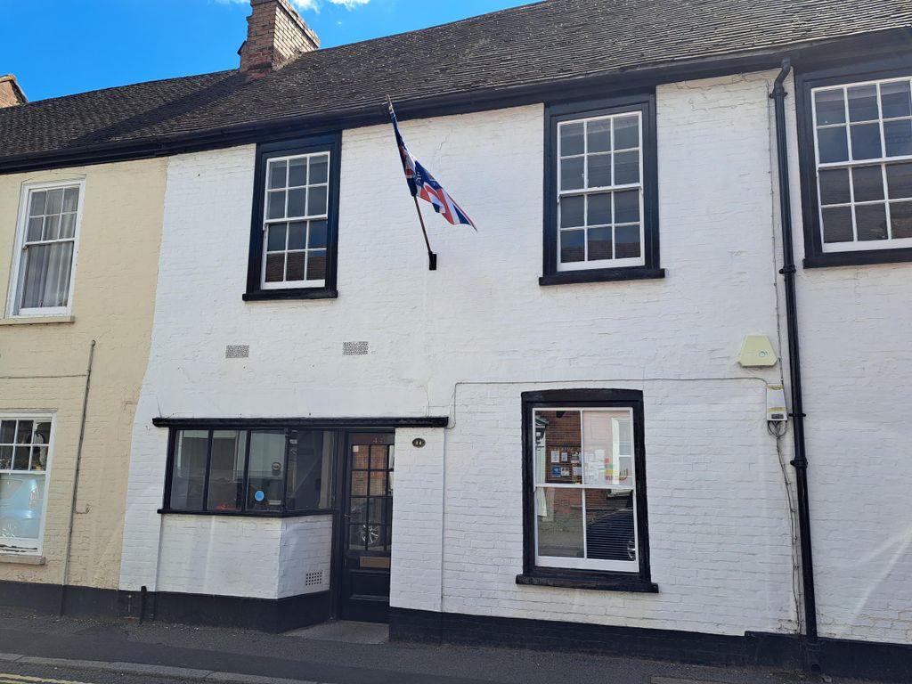 Office to let in High Street, Bagshot GU19, £15,000 pa - Zoopla