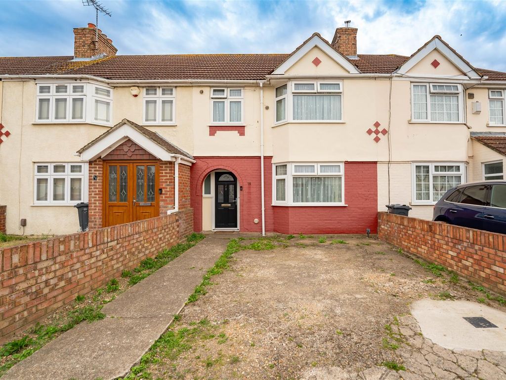 3 Bed Terraced House For Sale In Waye Avenue Hounslow Tw5 £565 000