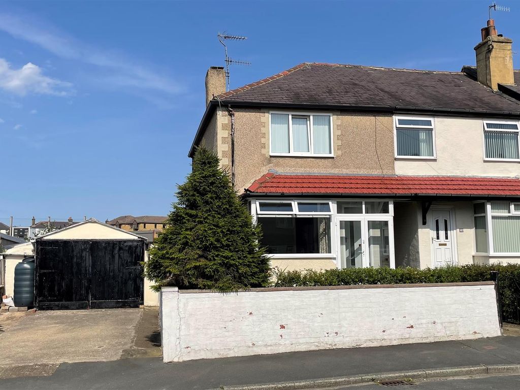 3 bed town house for sale in Daleside Road, Shipley BD18 - Zoopla