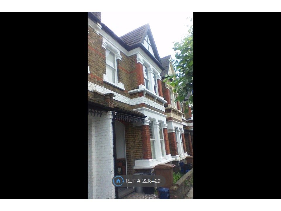 2 bed maisonette to rent in Princess May Road, London N16, £2,100 pcm ...