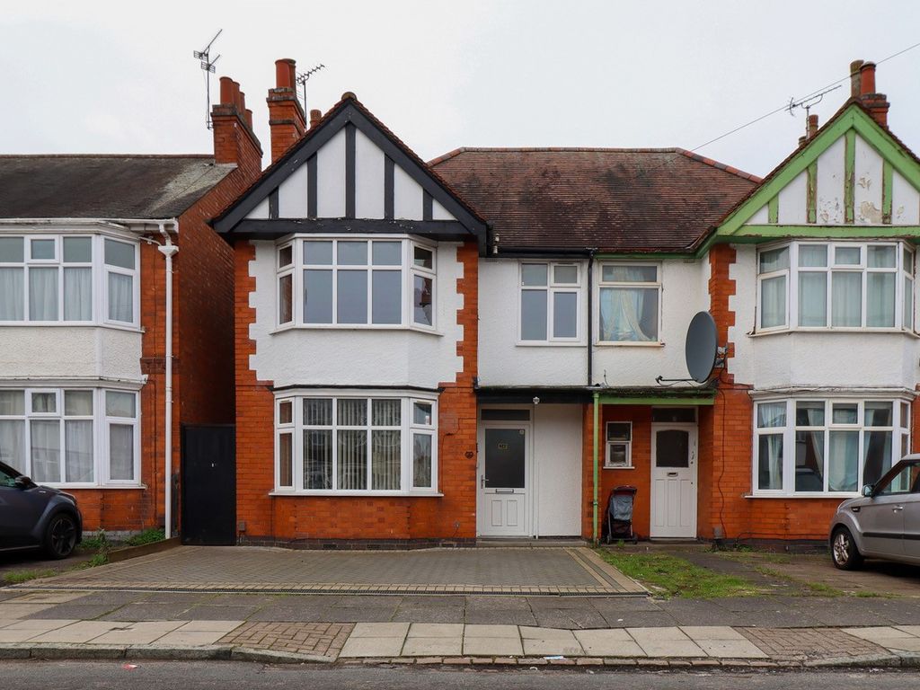 3 Bed Semi Detached House To Rent In Staveley Road Leicester Le5 £