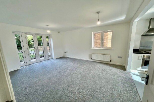 2 bed flat to rent in Ravensbourne House, Rochester ME2, £1,350 pcm ...
