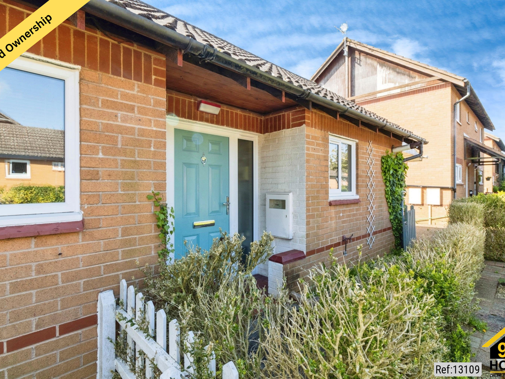 2 Bed Semi Detached Bungalow For Sale In Epsom Grove Milton Keynes Mk3