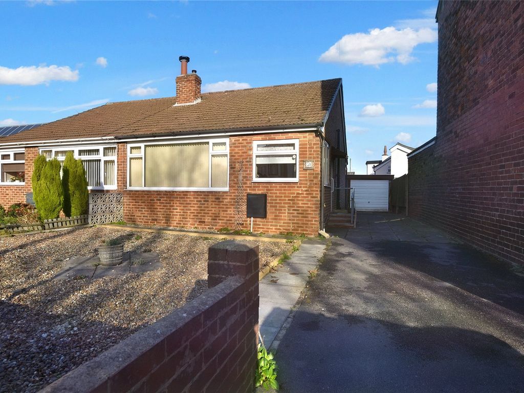 2 bed bungalow for sale in Baghill Road, Tingley, Wakefield, West ...