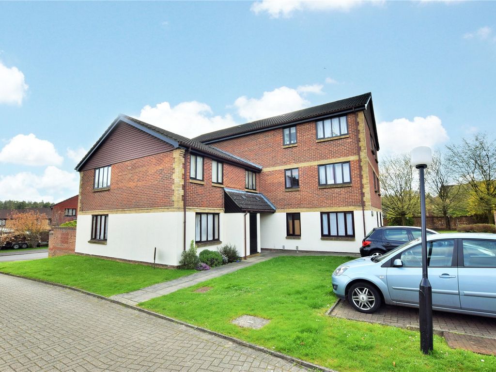 2 Bed Flat To Rent In Pyegrove Chase Forest Park Bracknell Berkshire