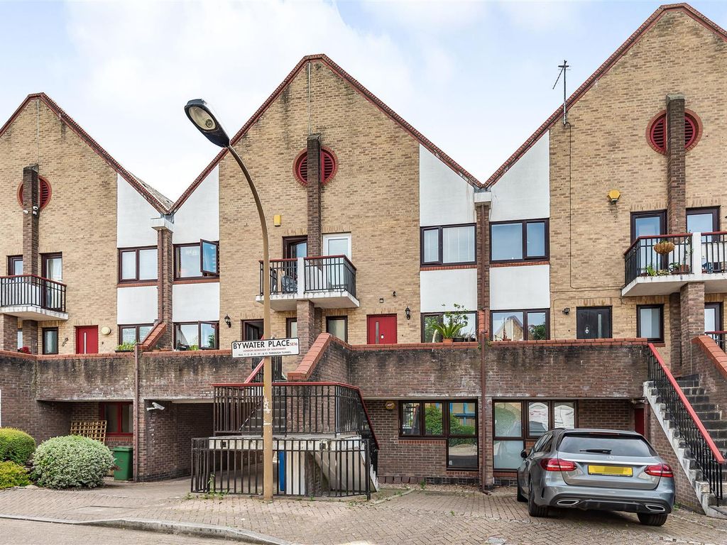 2 bed flat for sale in Bywater Place, London SE16 - Zoopla